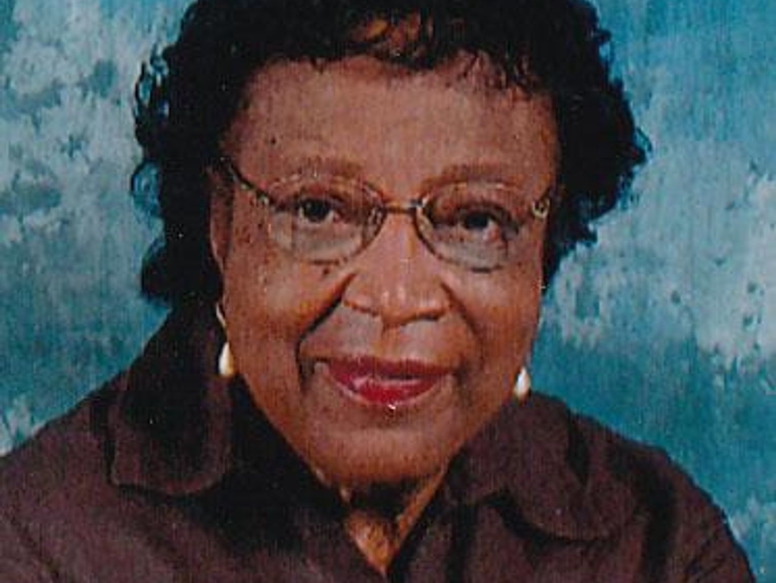 Louise Pierre Lewis