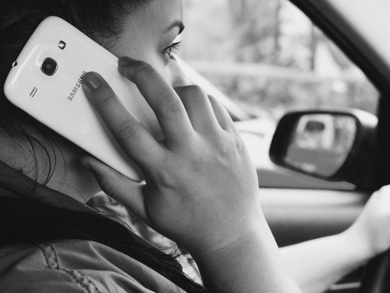 Louisiana bans most cell phone use while driving